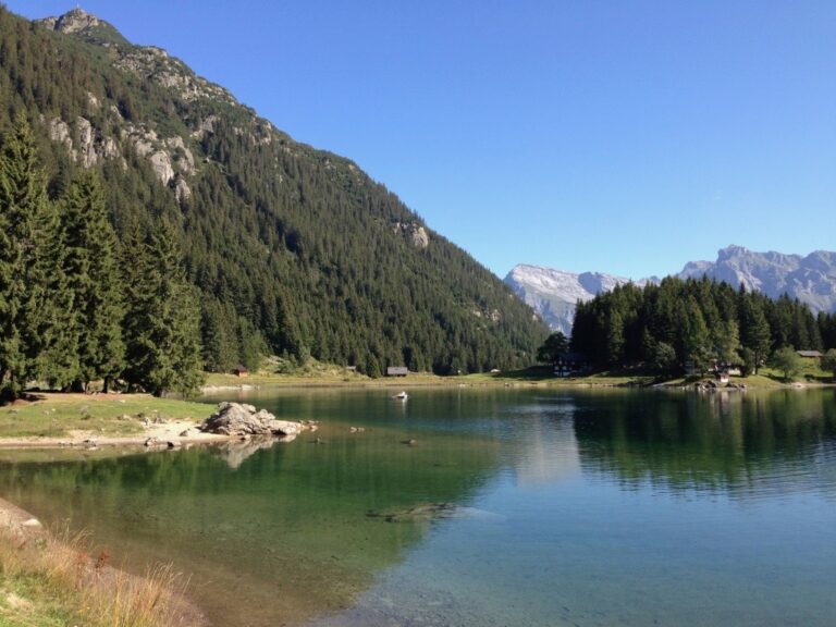Arnisee- Sunnig Grat – Wandern mit Freunden